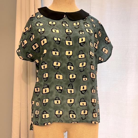 fun 2 fun | Tops | Fun2fun Size M Pine Green White And Black Locks And ...